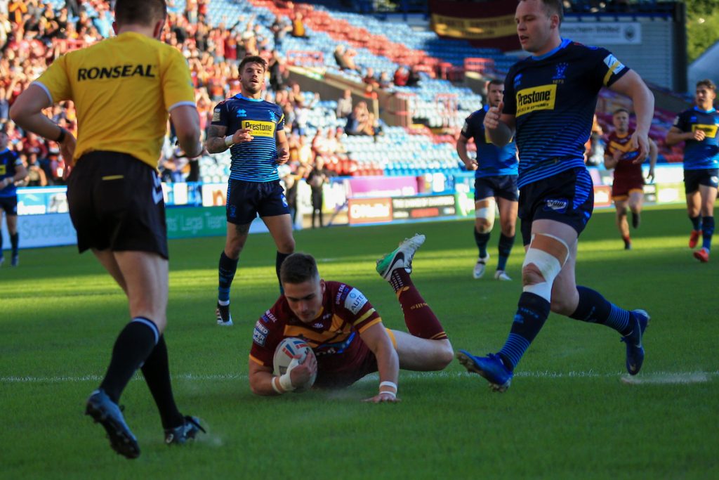 Huddersfield re-sign promising forward pair - Serious About Rugby League