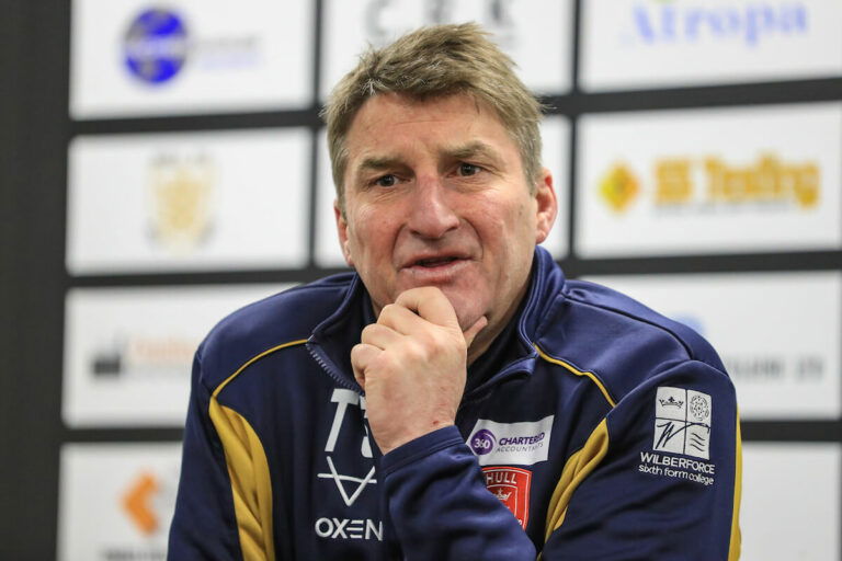 Hull KR's Tony Smith reveals relationship between him and the players ...