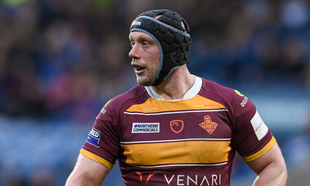 Chris Hill's reaction to his 500th appearance and promises "a few more ...