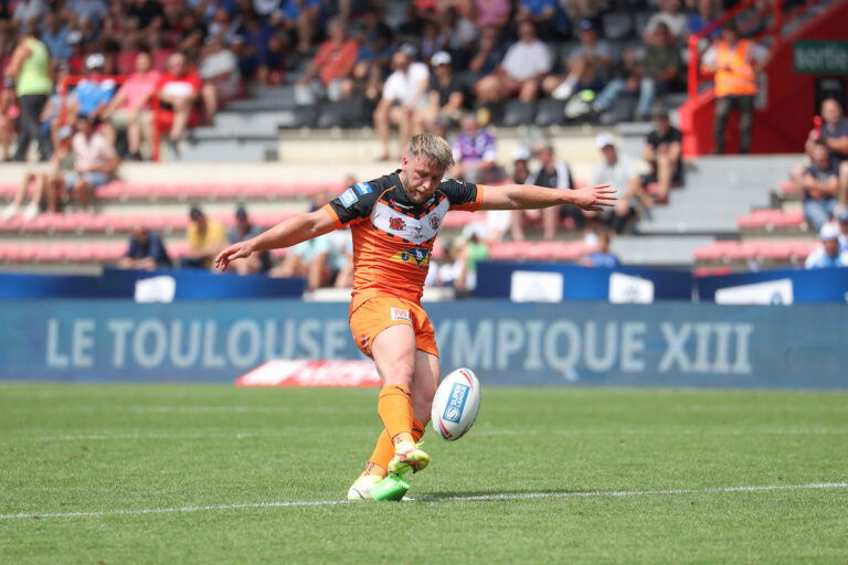 Danny Richardson suffers suspected horror injury as Castleford Tigers ... Danny Richardson suffers suspected horror injury as Castleford Tigers ...