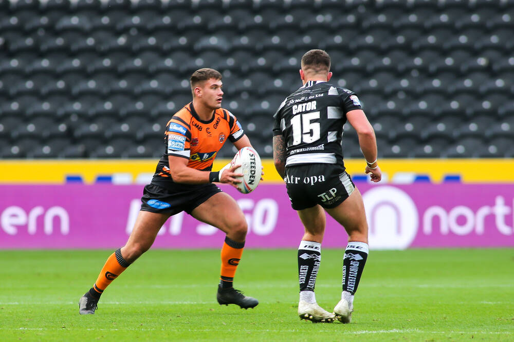 Castleford Tigers star Jacques O'Neill hints at rugby league return ...