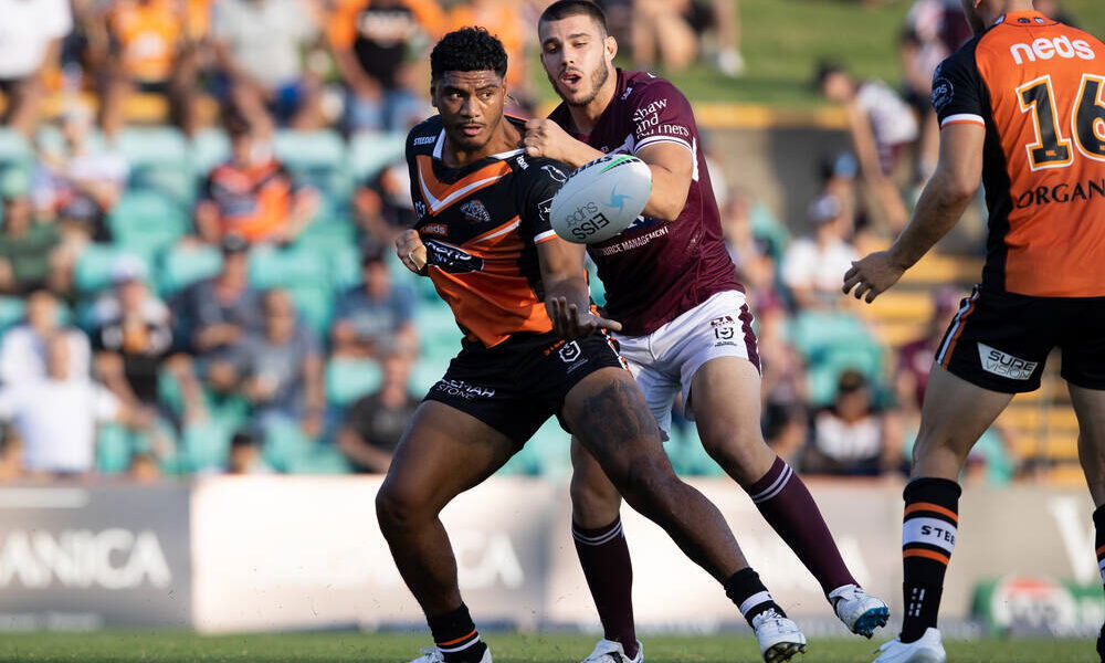 Warrington Wolves' new signing Thomas Mikaele arrives - Serious About ...