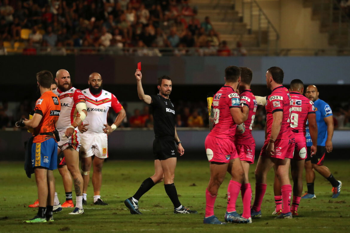 Gil Dudson breaks silence on Leeds Rhinos game and red card as he bids ...