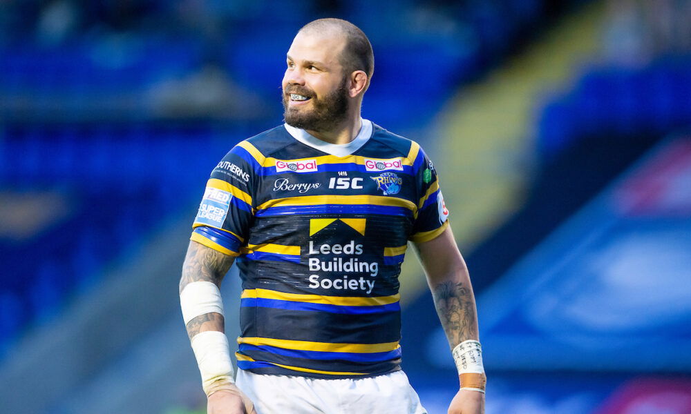 Rohan Smith makes bold claim about Adam Cuthbertson's offload ability ...