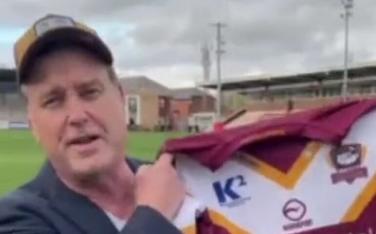 Batley Bulldogs reveal 2023 home shirt, with help of 'new fullback ...