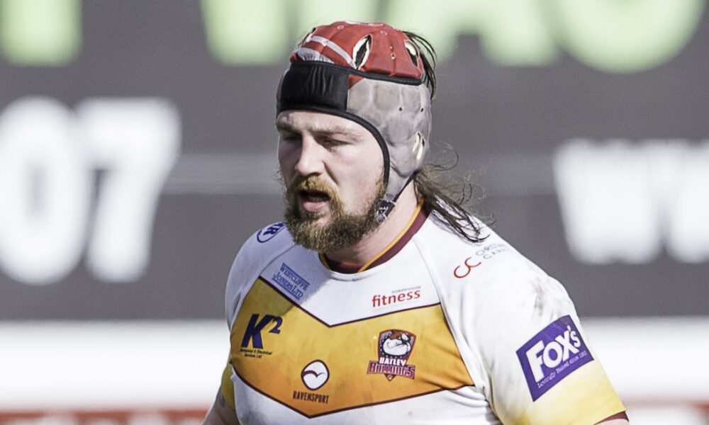 School teacher who quit job for World Cup, signs deal with Batley ...