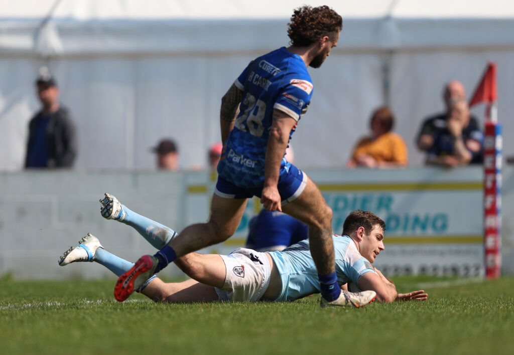 Featherstone Rovers star halfback secures new club for 2023 - Serious ...