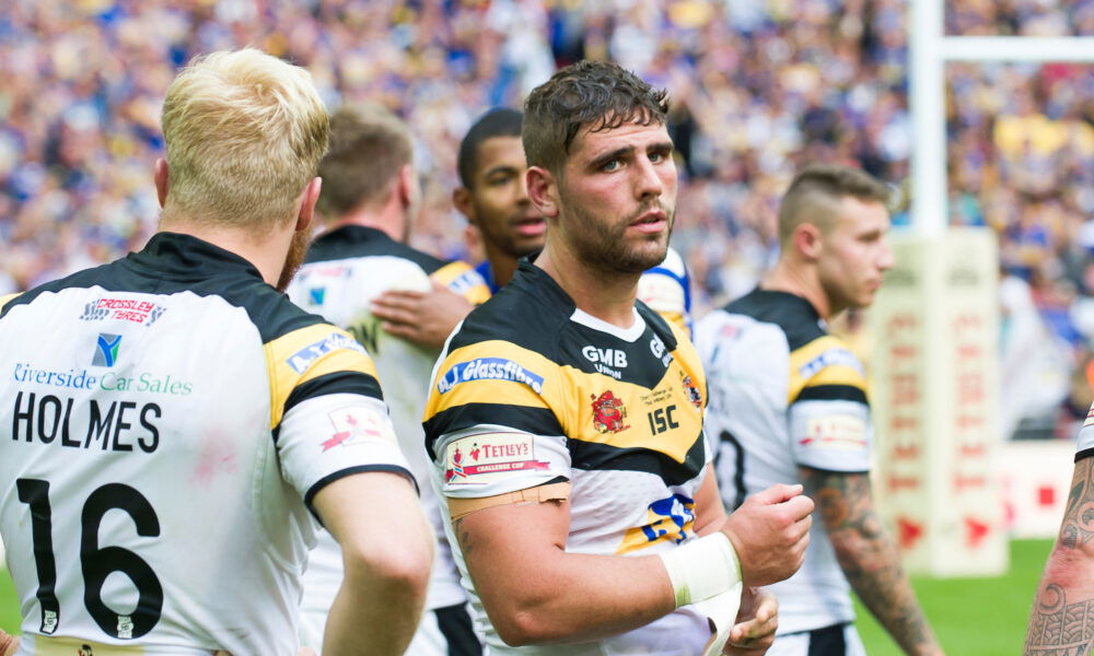 Lee Jewitt returns to former club for "one more season" - Serious About ...