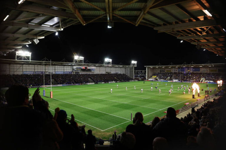 Warrington Wolves reveal stunning new kit - Serious About Rugby League