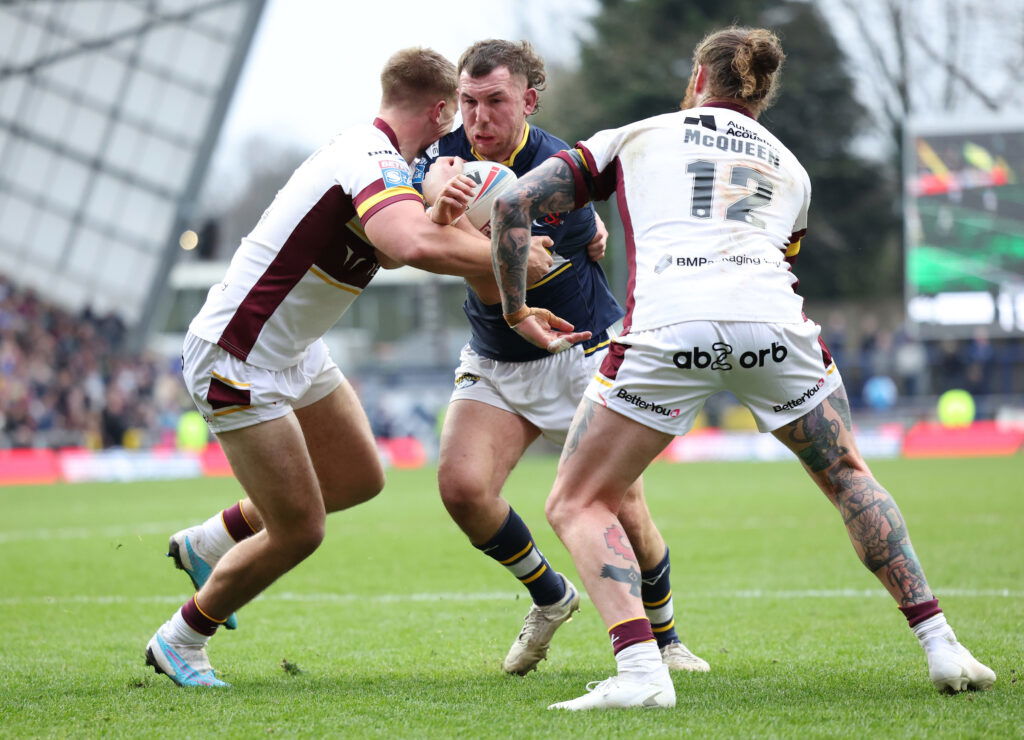 Super League coach gives update on star player after he is spotted ...