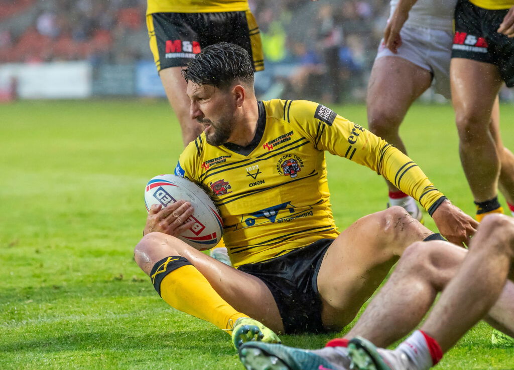 Ex-NRL, Super League and England star Gareth Widdop makes surprise move ...