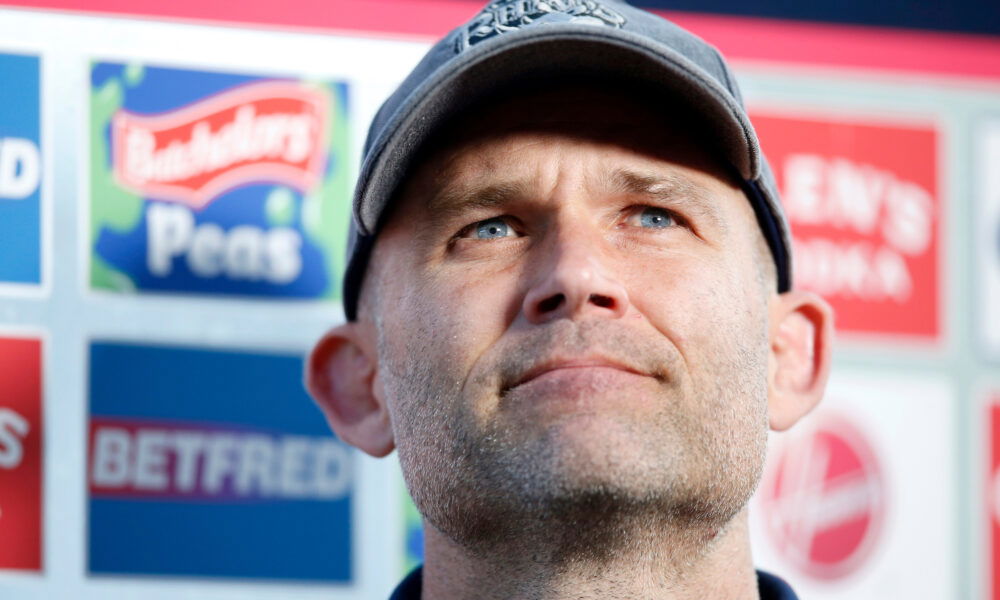 Rohan Smith makes emotional tribute as former player dies in tragic ...