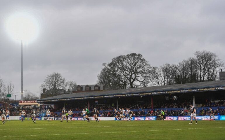 Wakefield Trinity record amazing attendance against Wigan - Rugby ...