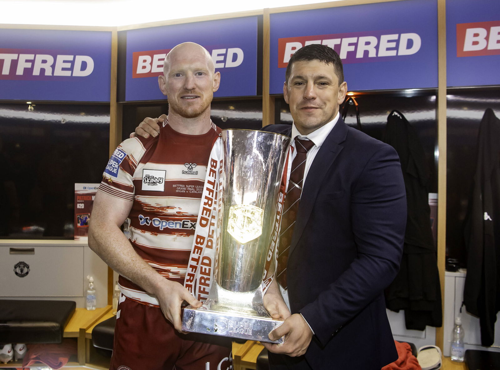 Bookies outline favourites for Super League play-offs and Grand Final ...