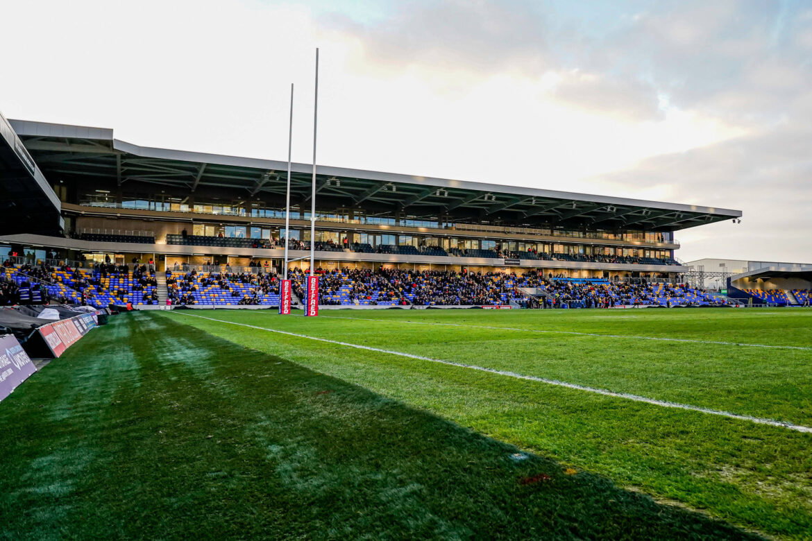 London Broncos reveal stunning new kit for 2024 - Serious About Rugby ...