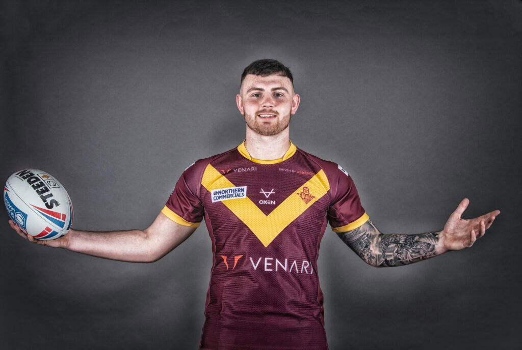 Huddersfield Giants forward makes loan move following arrest - Serious ...