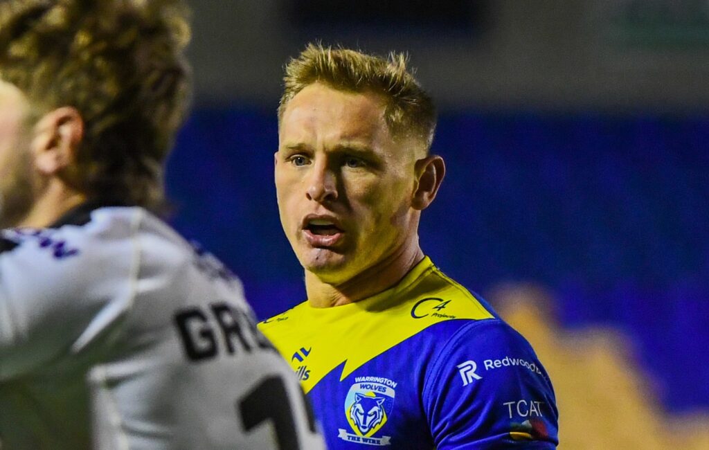 Brad Dwyer completes Super League move after leaving Warrington Wolves ...