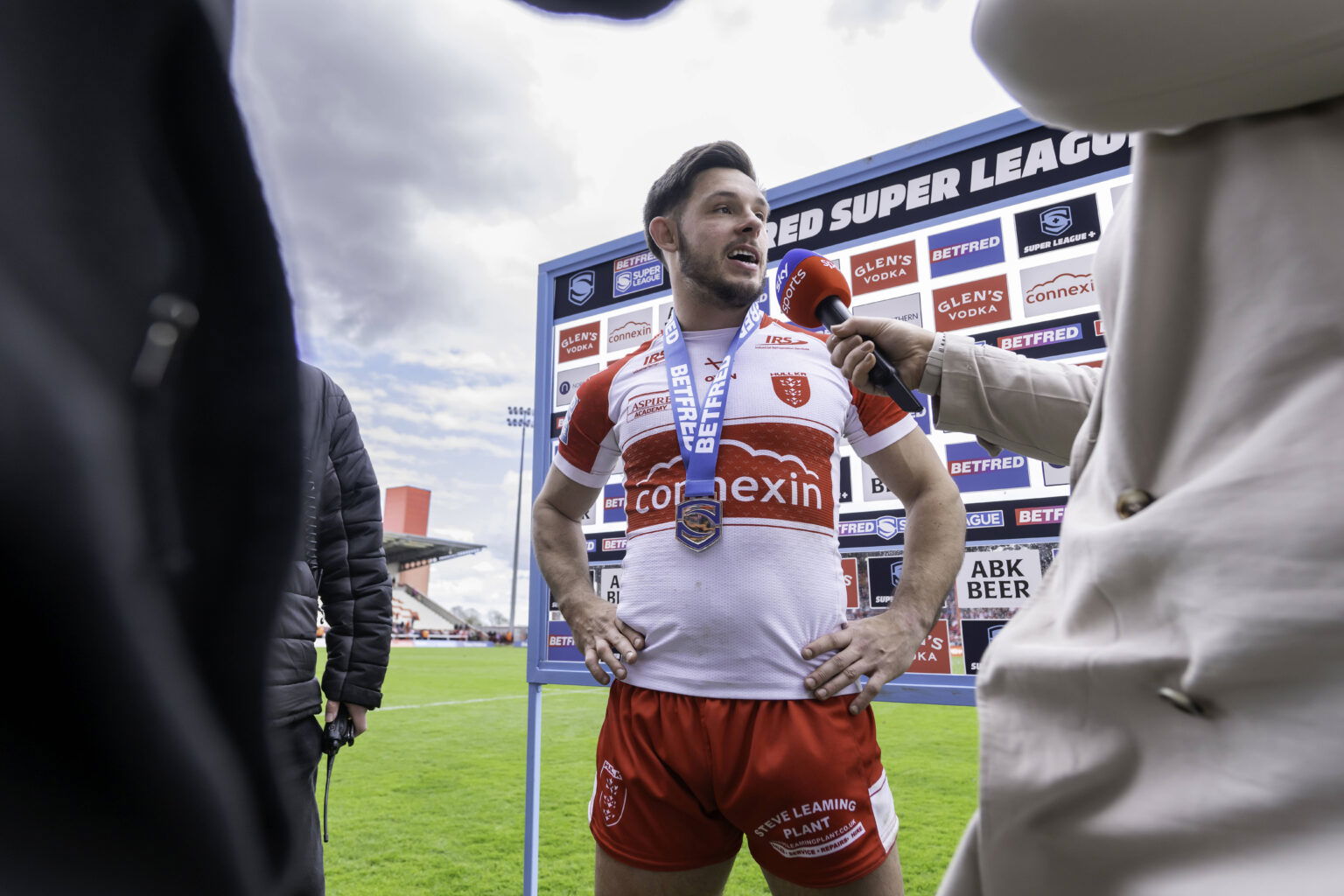 Hull KR full-back Niall Evalds leaves club on loan as star explains ...