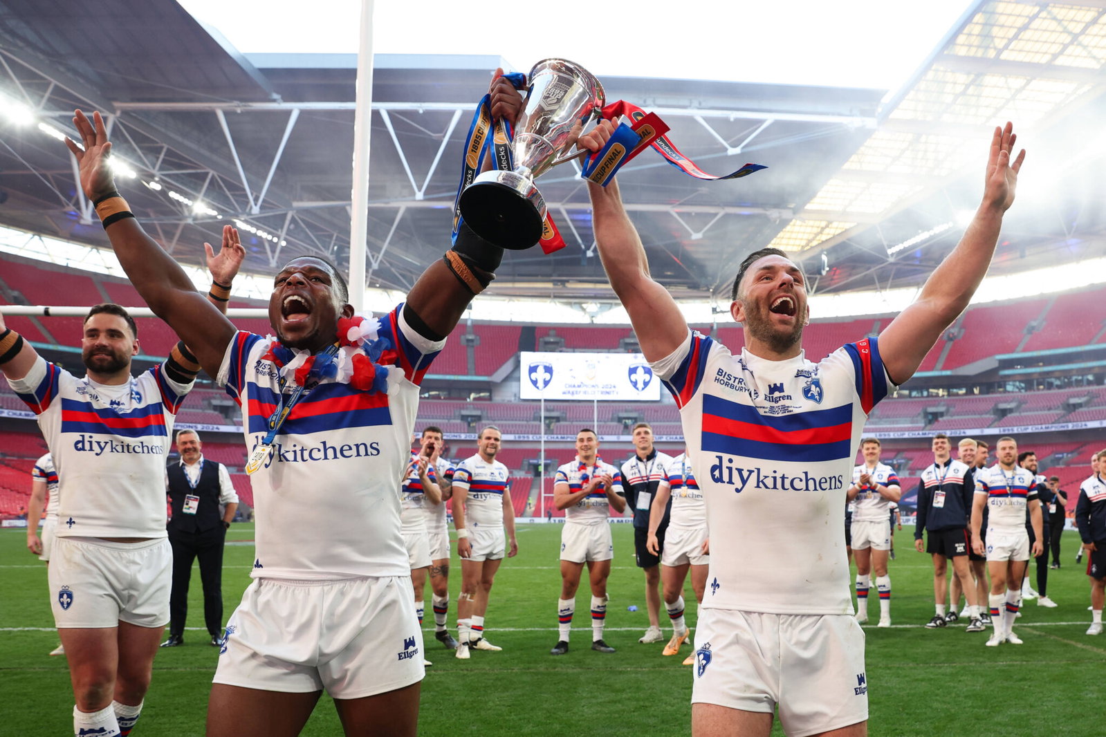 WATCH: Wakefield Trinity get in on the Euros party with wild England ...