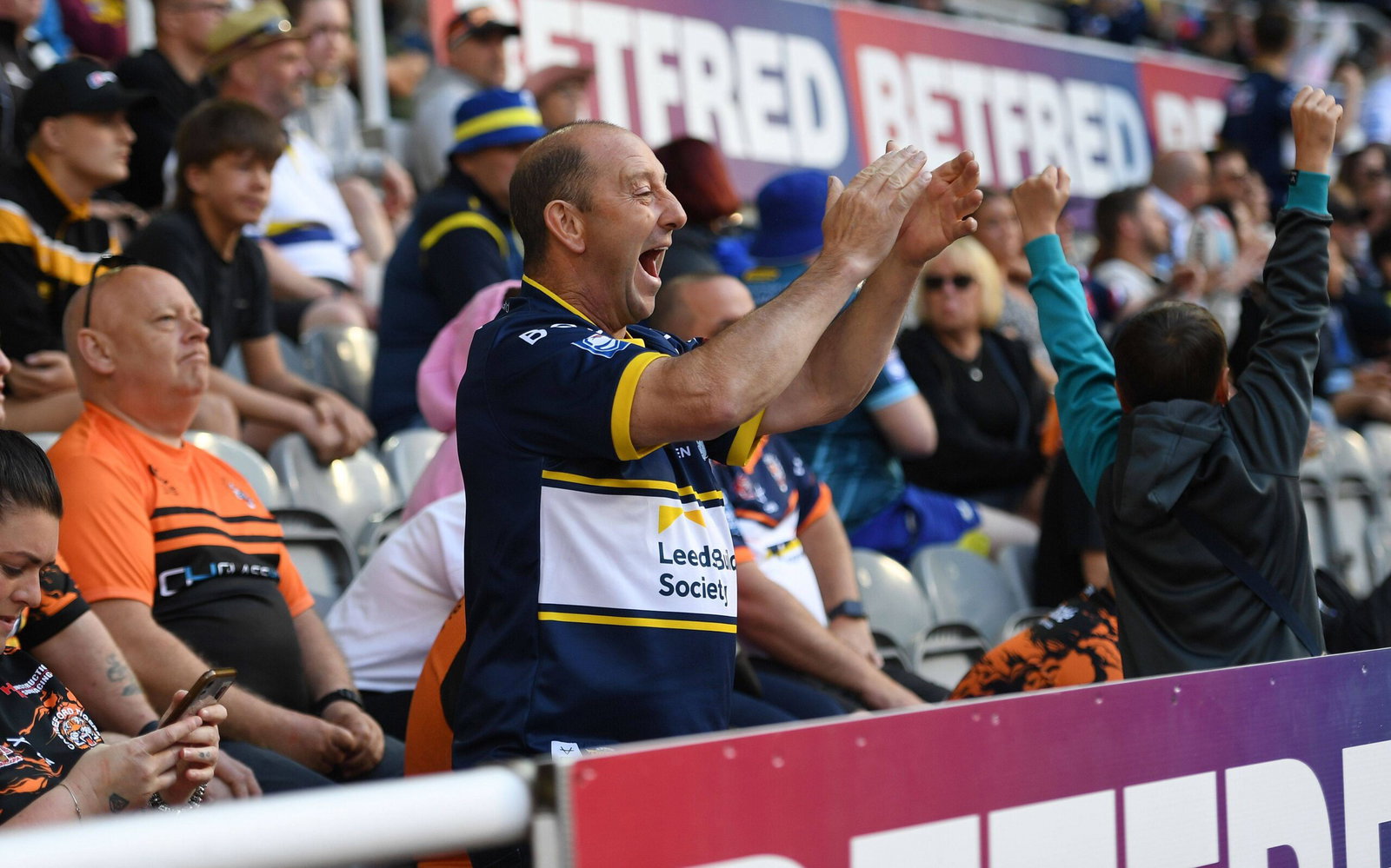 Leeds Rhinos and Hull FC among five best supported clubs at Magic ...