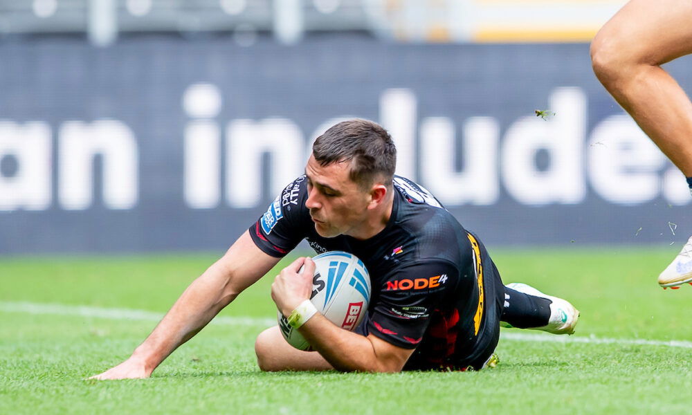 "Little-known" half touted to beat out ex-St Helens man Lewis Dodd to ...