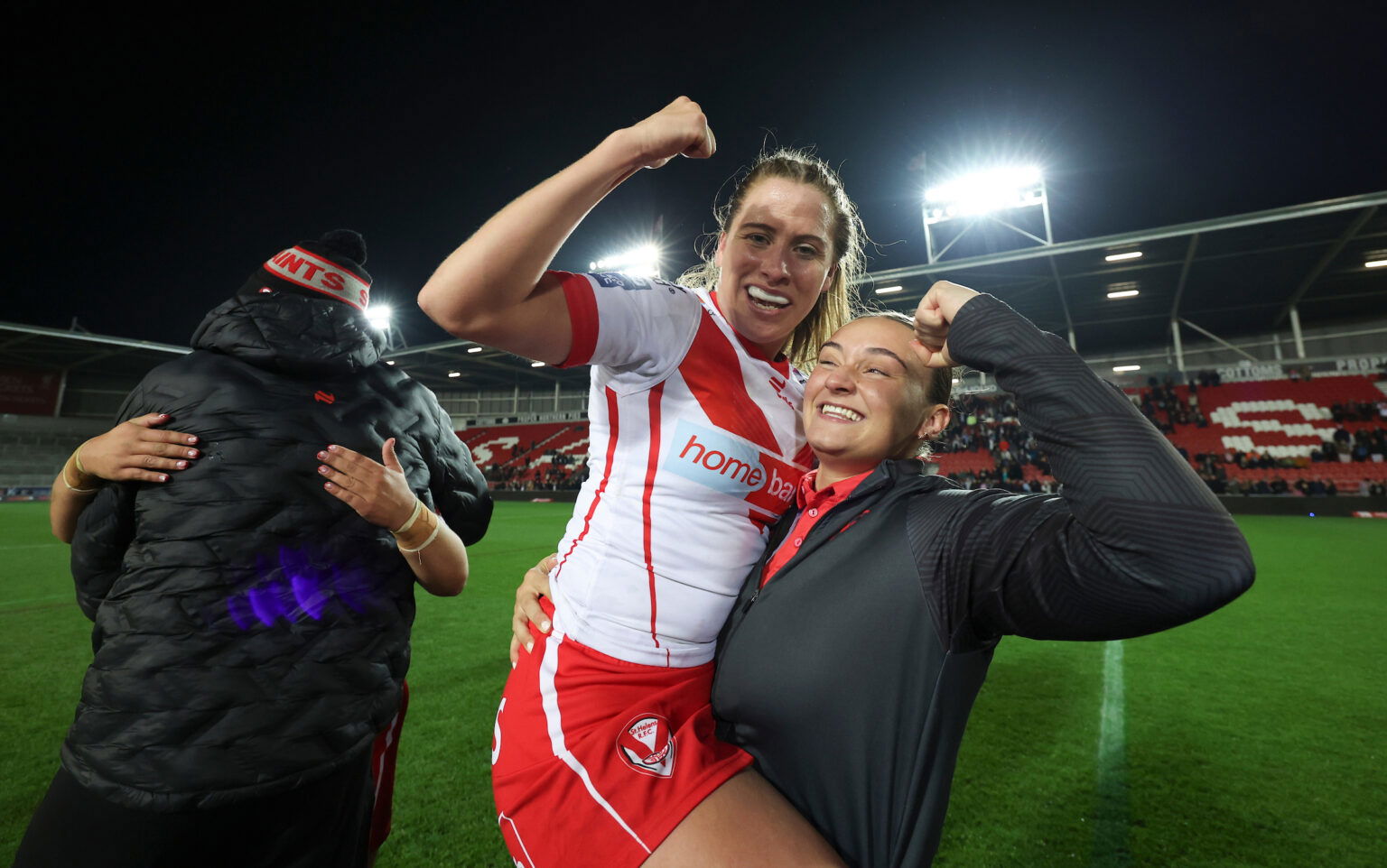 St Helens star retires to become first female full-time Rugby League ...