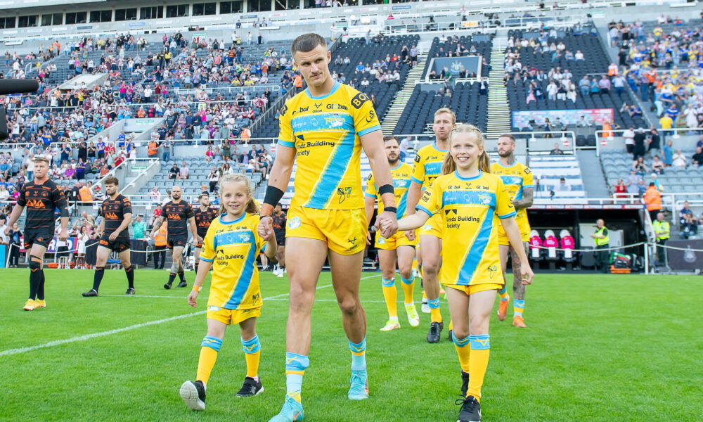 Rob Burrow-themed Shirt and Rugby League starting XIII revealed for 745 ...