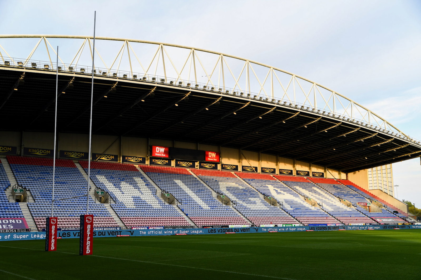 Wigan Warriors star man agrees lengthy new deal despite NRL interest ...