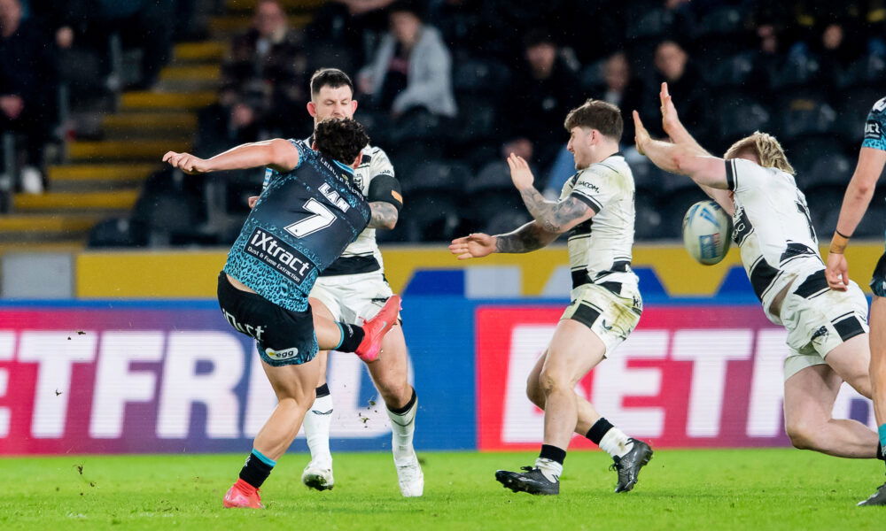 Rugby League fans debate golden point after controversial Hull FC-Leigh ...