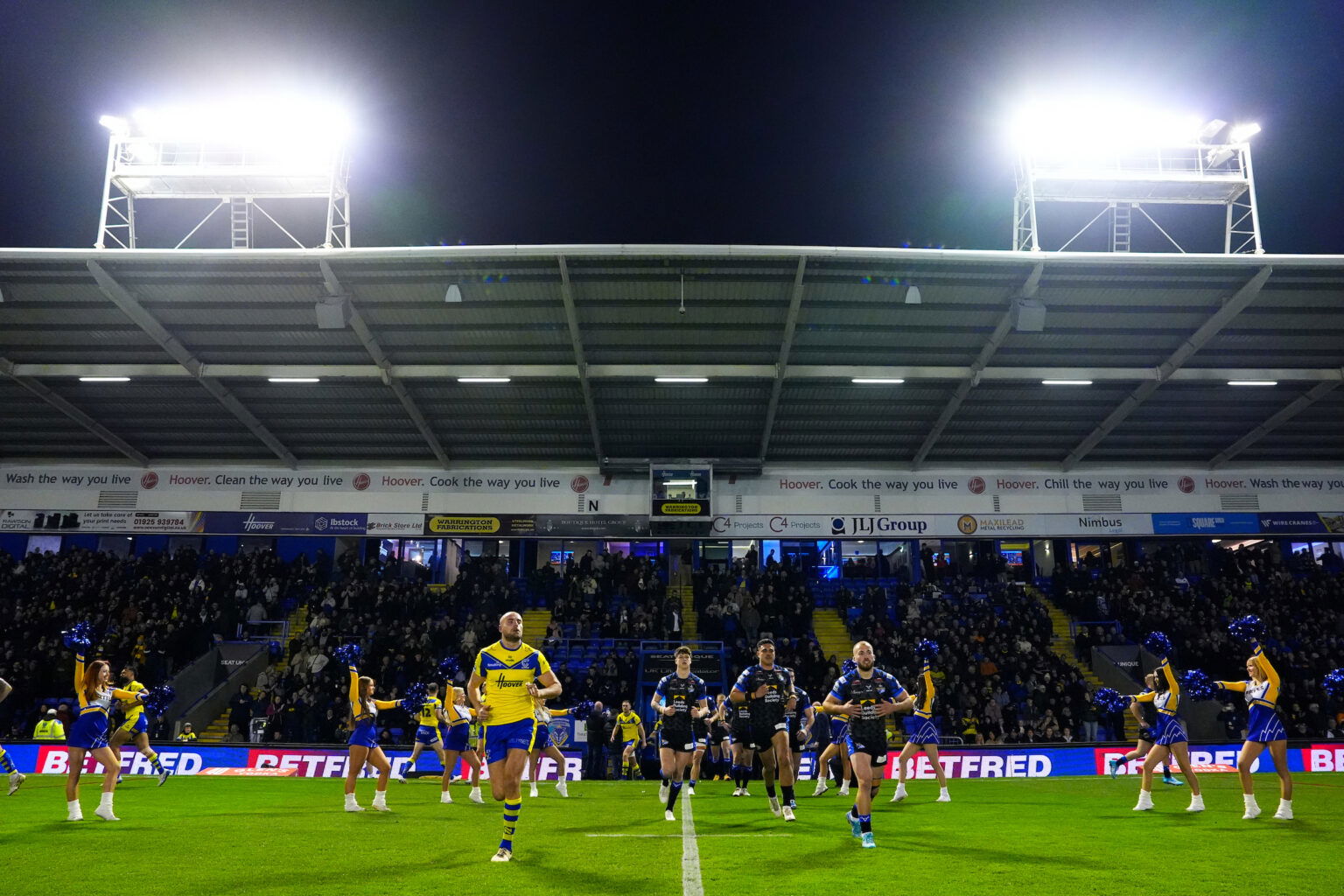 Former Super League ref poses key question after Leeds Rhinos' loss to ...