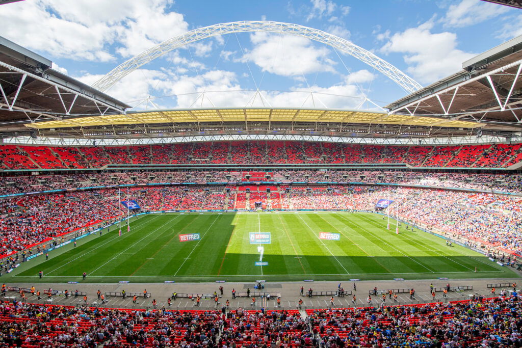 Outsexxx the day arrived and saw her at her venue which is