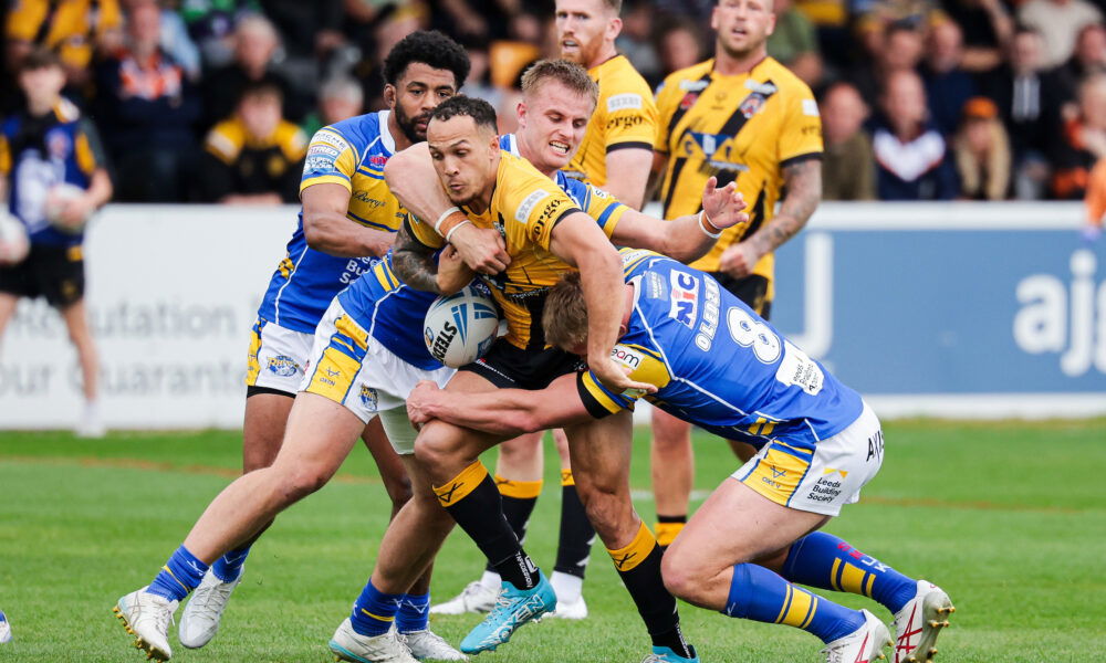 Leeds Rhinos "hungry to win" as signing gives verdict after moving ...