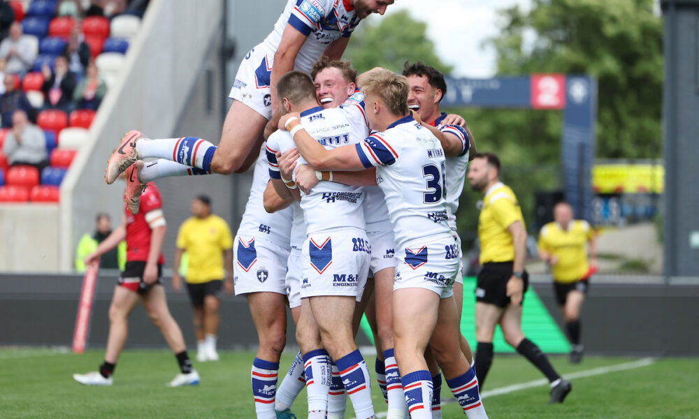 Wakefield's sensational pack, Salford's defensive woes and Wakefield ...