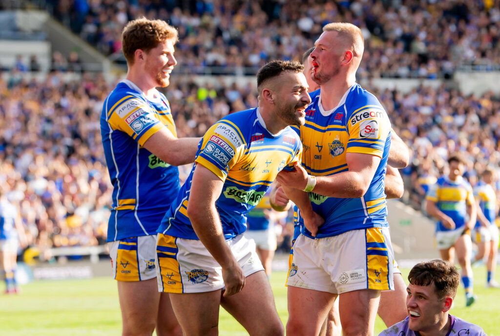 Jake Connor in front as Hull FC and Wigan Warriors men lead Super ...