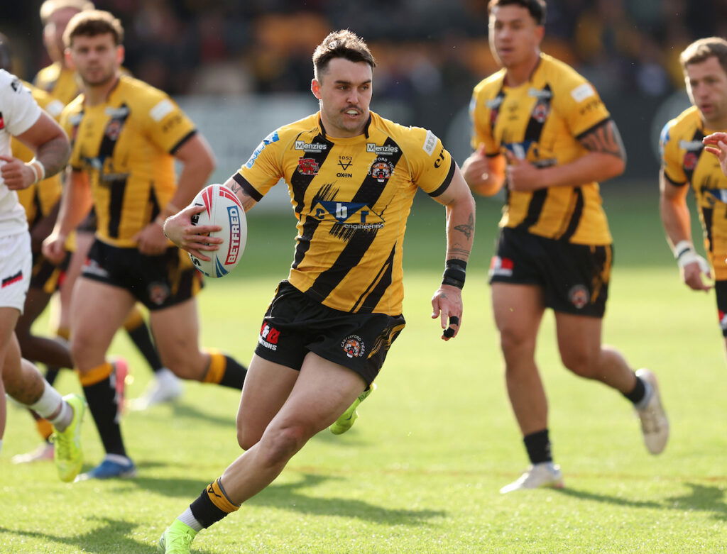 Castleford Tigers injury latest as updates given on Tex Hoy, Joe ...