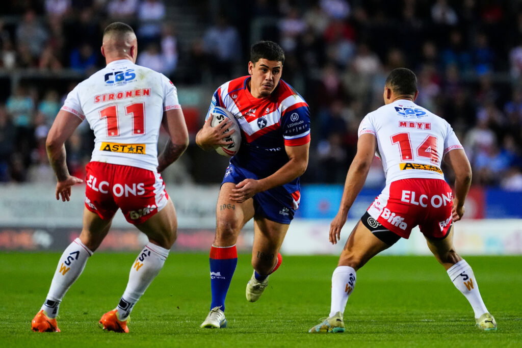 Wakefield Trinity hand monster five-year deal to star man - Serious ...