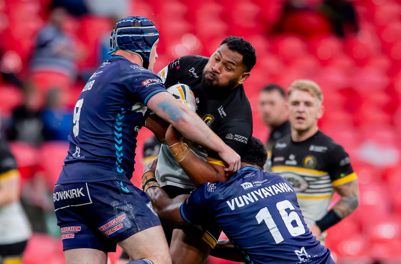 Veteran forward makes retirement u-turn as released Super League pair ...