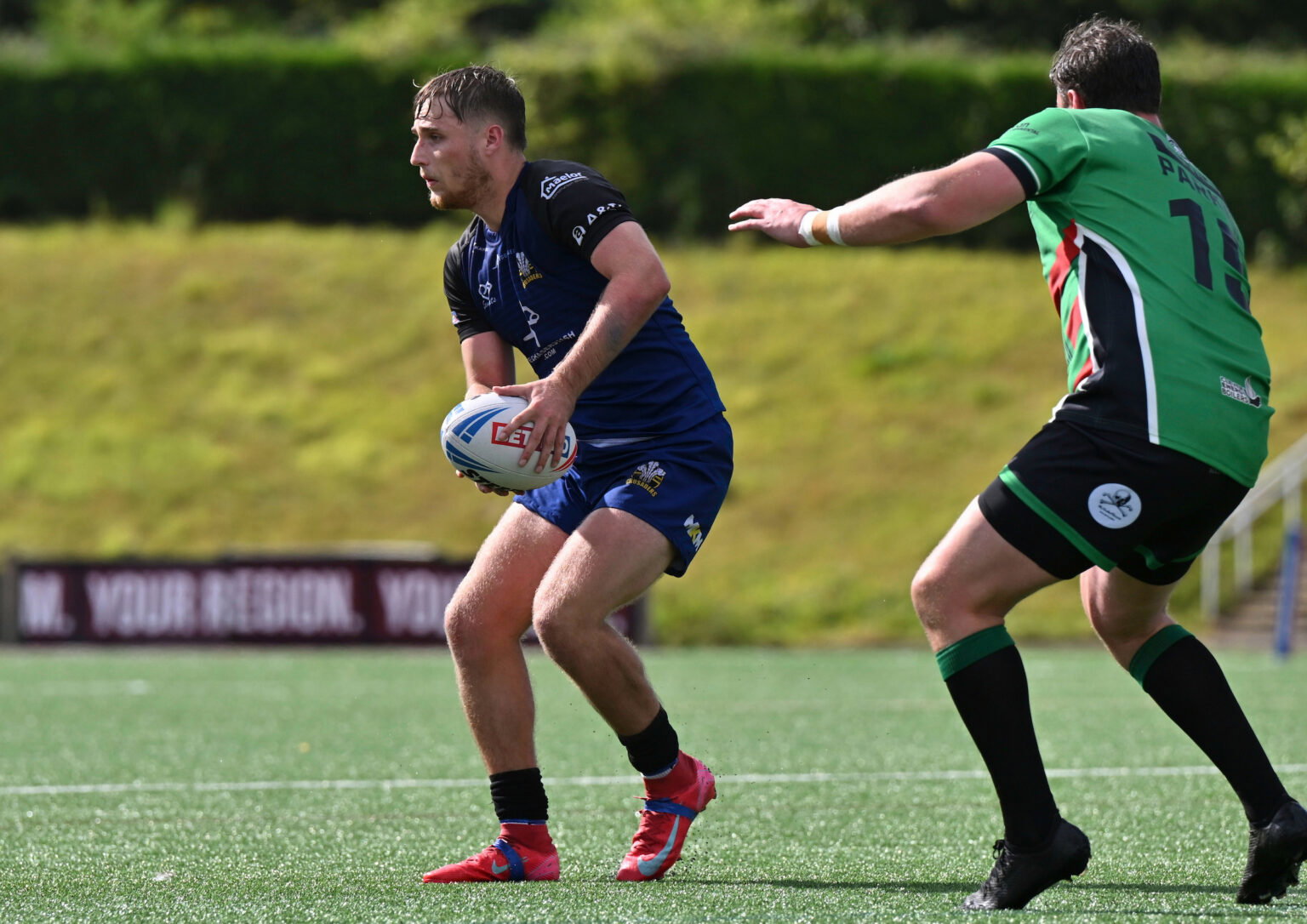 Exciting Championship half-back signing makes loan switch to Salford ...