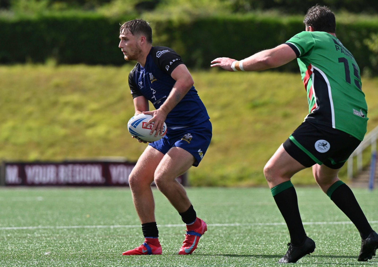 Exciting Championship half-back signing makes loan switch to Salford ...