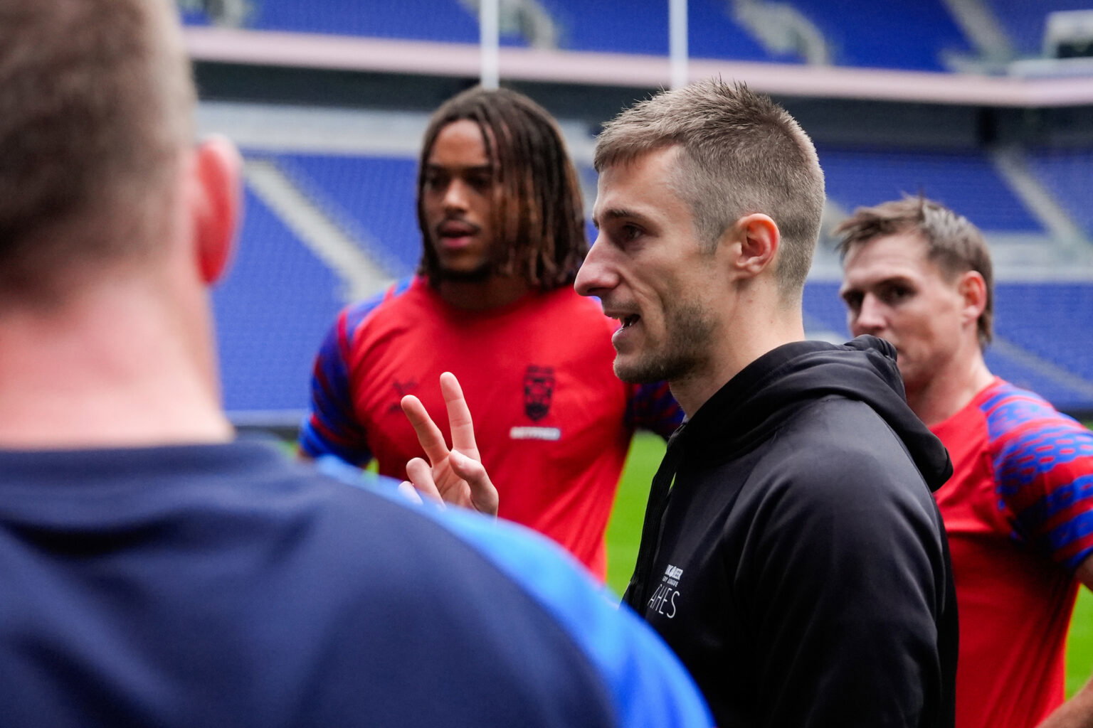 Leading Super League referee misses start of season through injury as ...