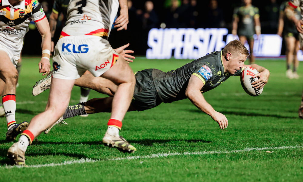 Bulls injury concern, veteran sweating disciplinary and more Leeds ...