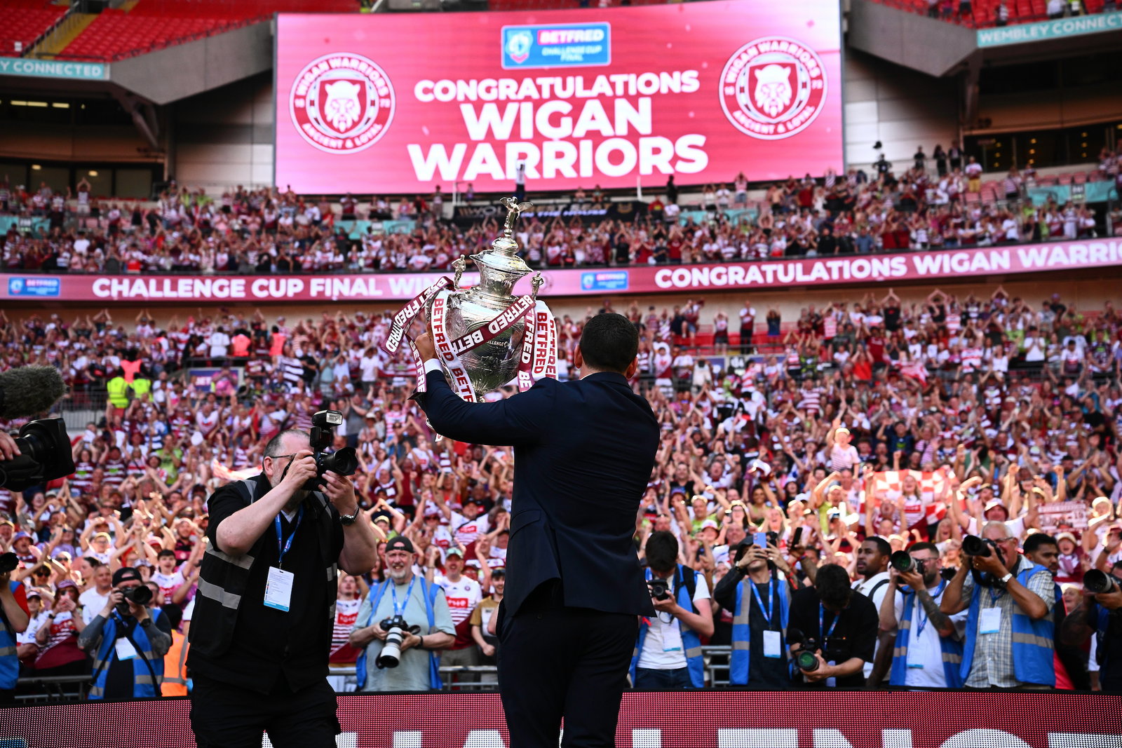 Wigan Warriors boss talks impending Farrimond-French dilemma as Sam ...