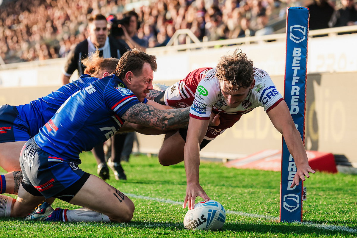 Wigan send statement, Noah Hodkinson, Jack Farrimond concern and more ...