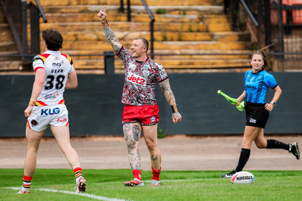 Leigh march towards top six, Josh Charnley makes history, error-ridden ...